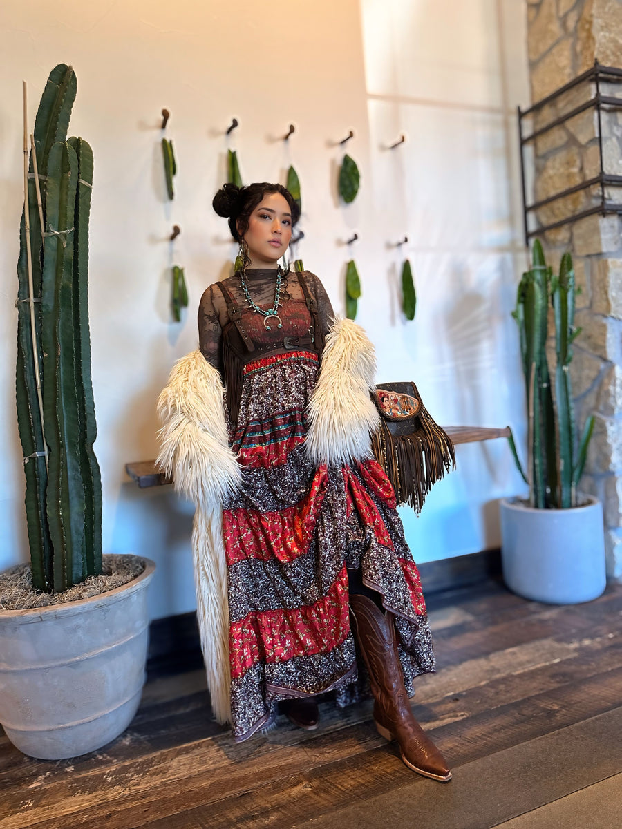 Second Story with Yaya – Beyond the Canvas by Yaya